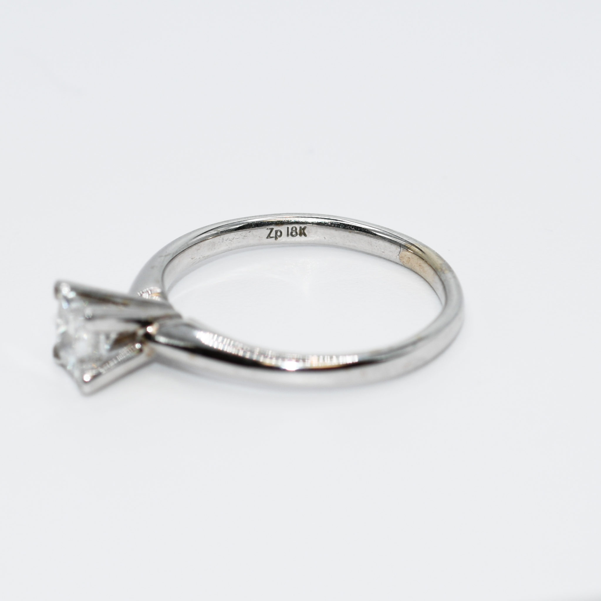 GSL Certified Princess Cut Diamond Ring in 18K White Gold