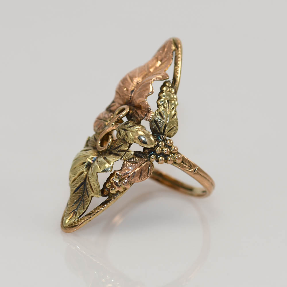 10K 2-tone Vintage Leaf Design Ring, 3.6gr - Tangible Investments